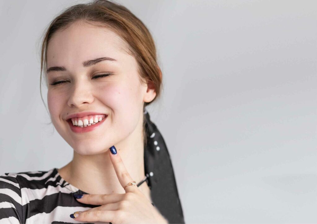 How to Close a Gap in Your Teeth Without Braces?