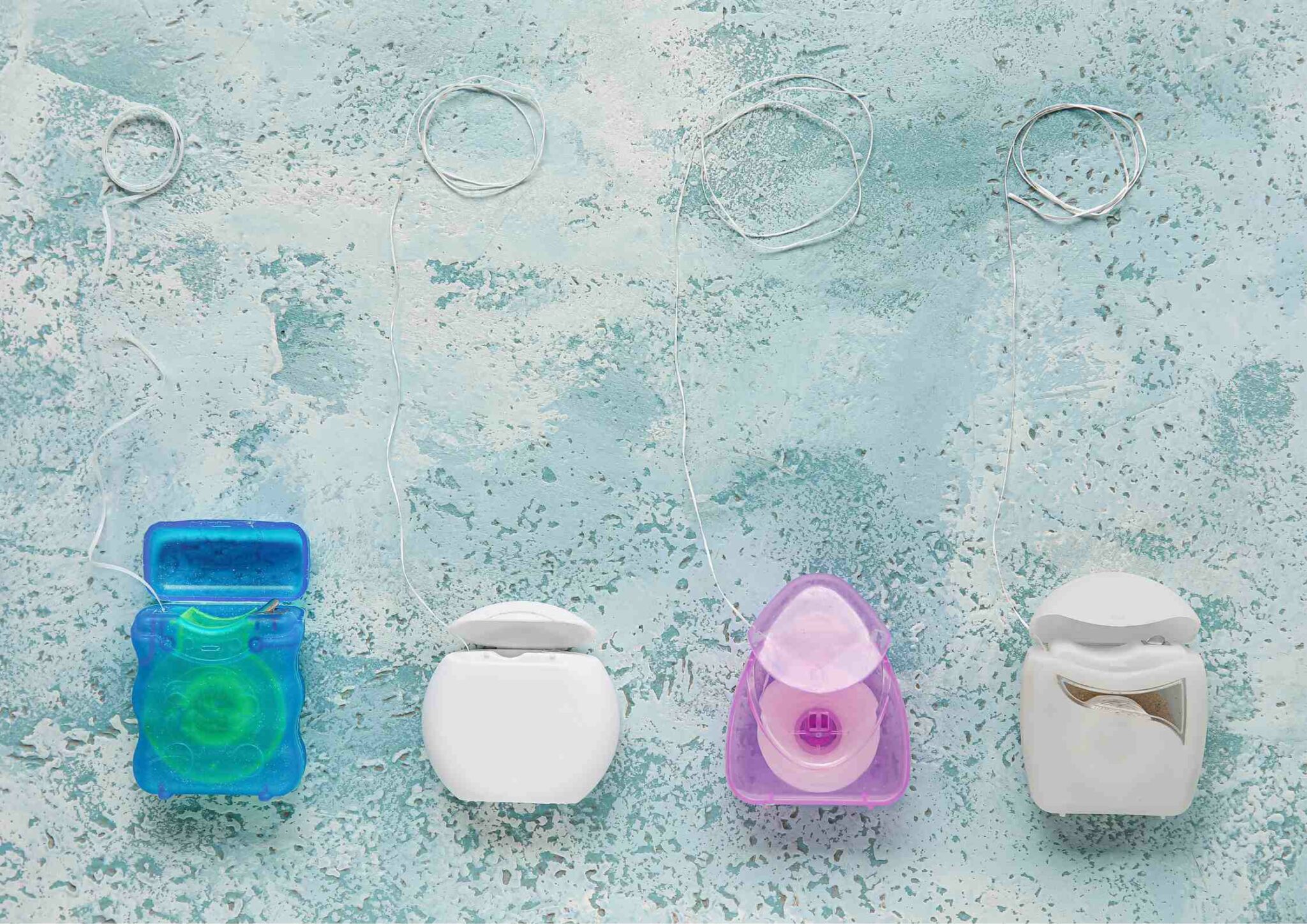 Best Floss for Bleeding Gums: The Best Options
