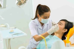 Persistent Oral Thrush in Adults: Causes, Symptoms, and Solutions