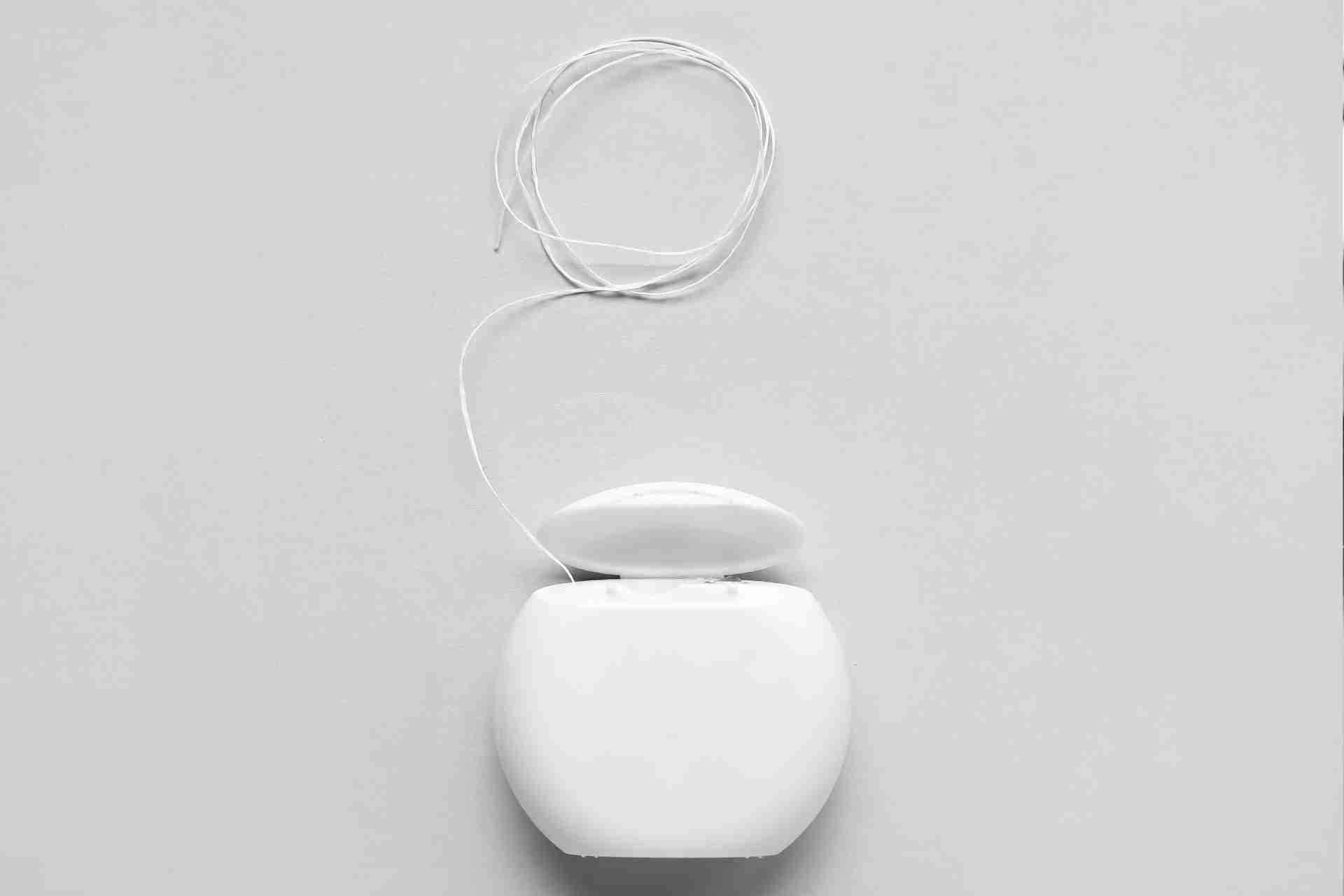 How to Floss with a Permanent Retainer: A Complete Guide