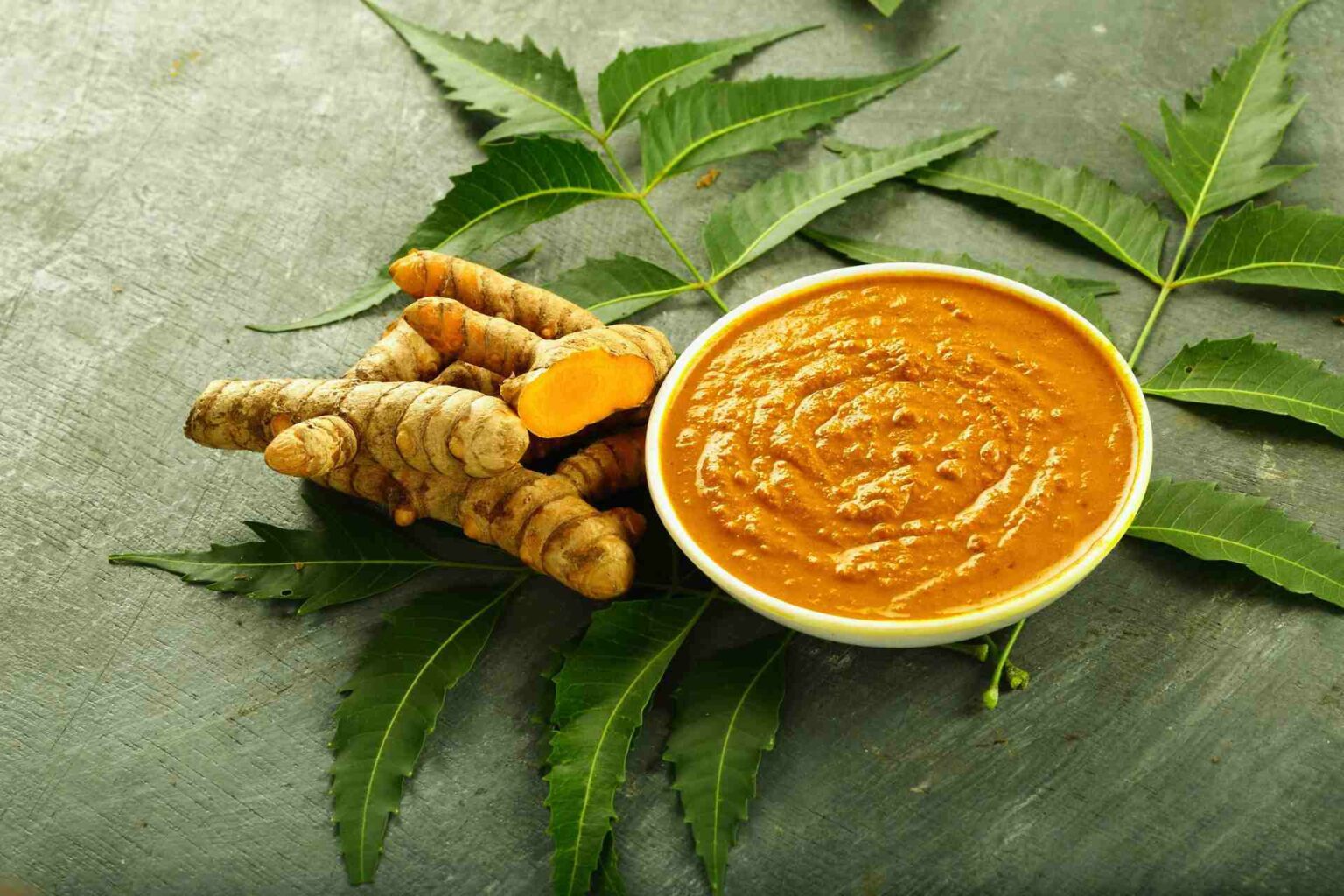 Turmeric Teeth Whitening: Does It Actually Work?